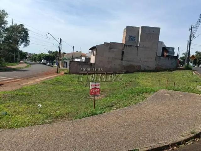 Terreno / Lote para Venda em Londrina/PR Lagoa Dourada