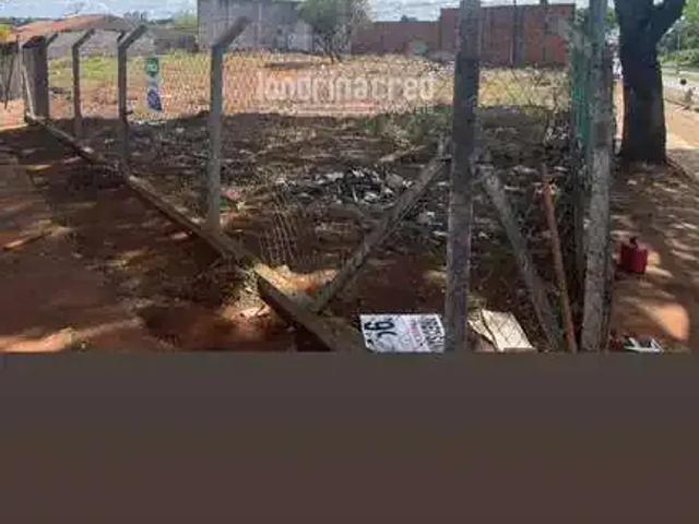 Terreno / Lote para Venda em Londrina/PR Leonor