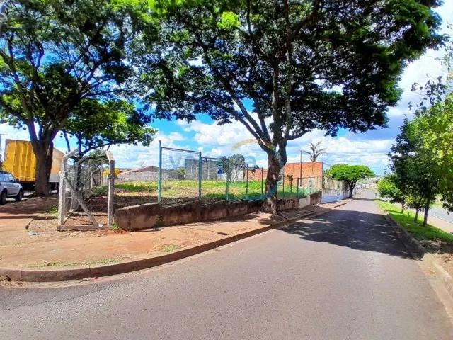 Terreno / Lote para Venda em Londrina/PR Leonor
