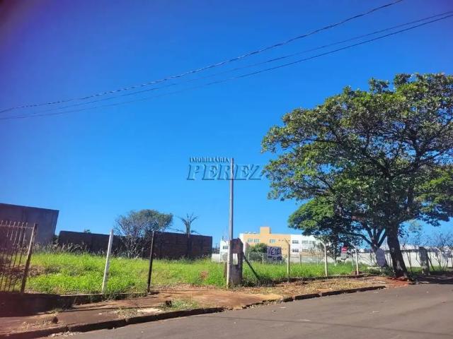 Terreno / Lote para Venda em Londrina/PR Leonor