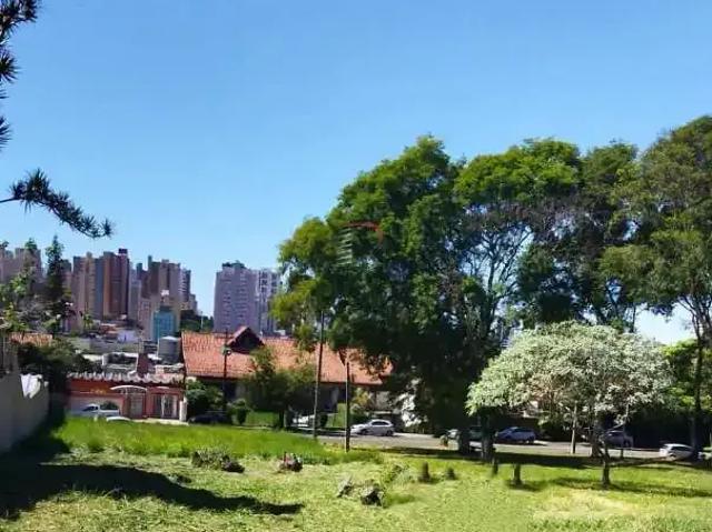 Terreno / Lote para Venda em Londrina/PR Quebec