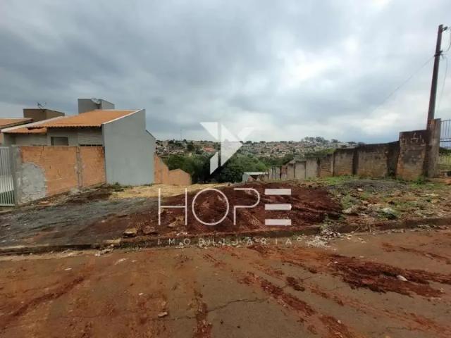 Terreno / Lote para Venda em Londrina/PR Sabará III