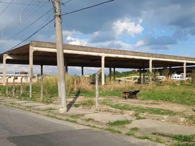 Terreno / Lote para Venda em Lorena/SP Cruz