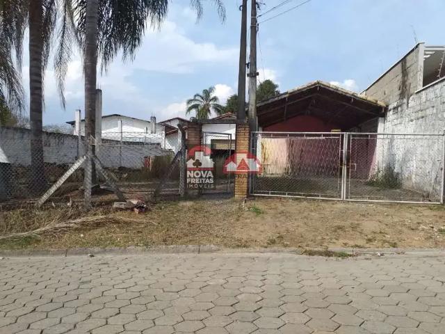 Terreno / Lote para Venda em Lorena/SP Cruz