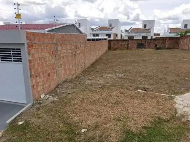 Terreno / Lote para Venda em Manaus/AM Flores