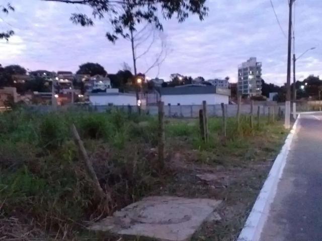 Terreno / Lote para Venda em Macaé/RJ Glória
