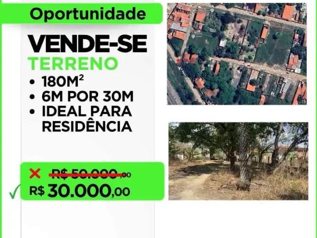 Terreno / Lote para Venda em Maracanaú/CE Siqueira