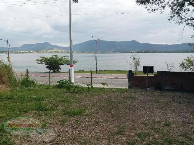 Terreno / Lote para Venda em Maricá/RJ Araçatiba