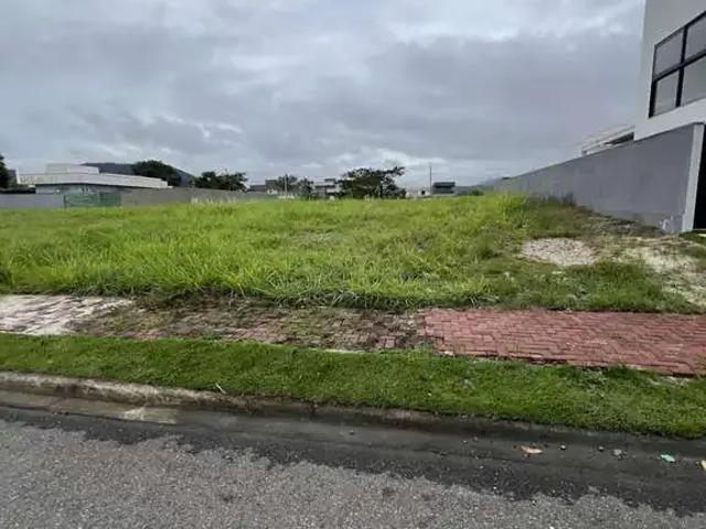 Terreno / Lote para Venda em Maricá/RJ Centro