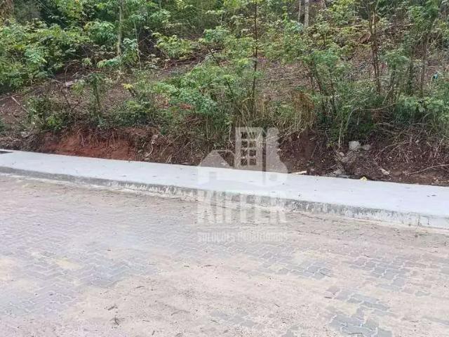 Terreno / Lote para Venda em Maricá/RJ Itaipuaçú