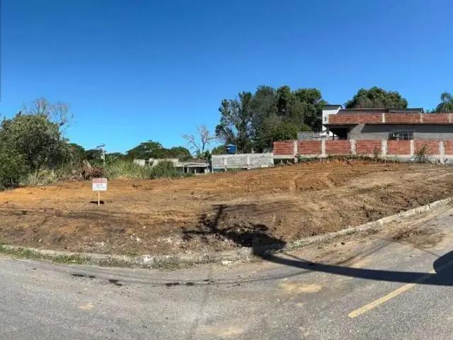 Terreno / Lote para Venda em Maricá/RJ Jacaroá