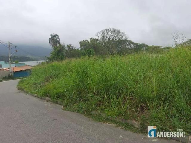 Terreno / Lote para Venda em Maricá/RJ Jacaroá