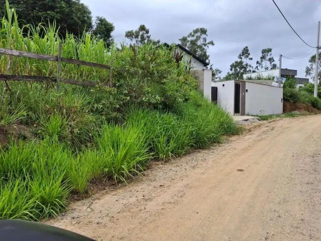 Terreno / Lote para Venda em Maricá/RJ Jacaroá