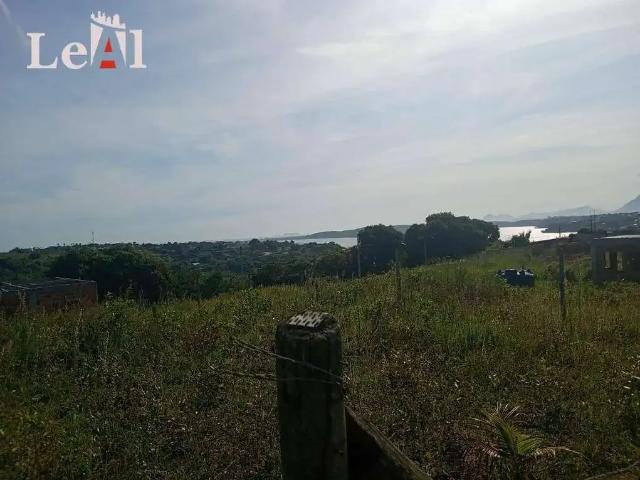 Terreno / Lote para Venda em Maricá/RJ Jacaroá