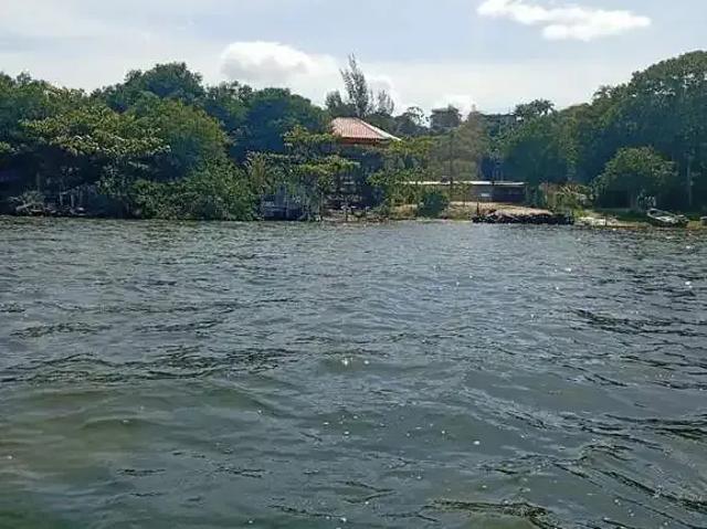 Terreno / Lote para Venda em Maricá/RJ Jacaroá
