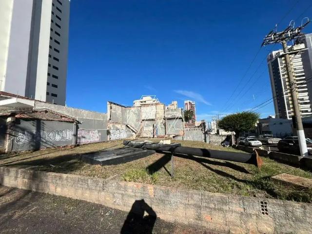 Terreno / Lote para Venda em Marília/SP Centro