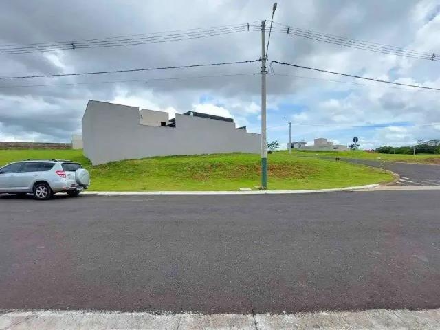 Terreno / Lote para Venda em Marília/SP Jardim América