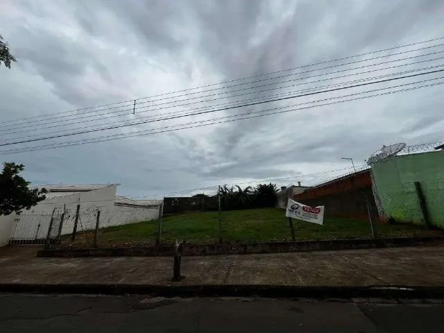 Terreno / Lote para Venda em Marília/SP Jardim América