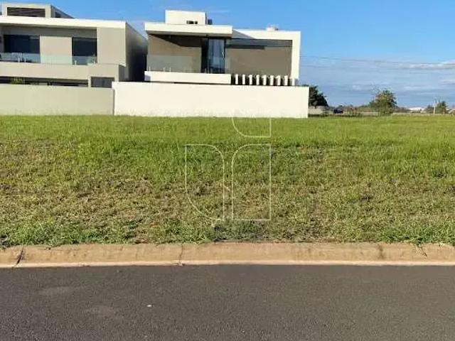 Terreno / Lote para Venda em Marília/SP Jardim Tangará