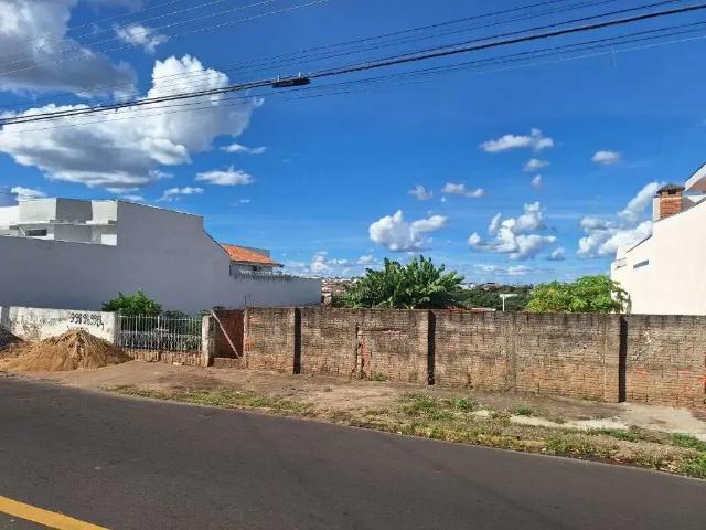 Terreno / Lote para Venda em Marília/SP Palmital