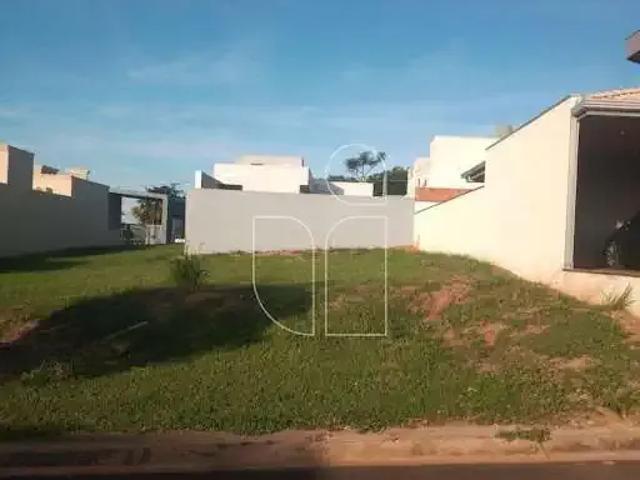 Terreno / Lote para Venda em Marília/SP Parque das Esmeraldas II