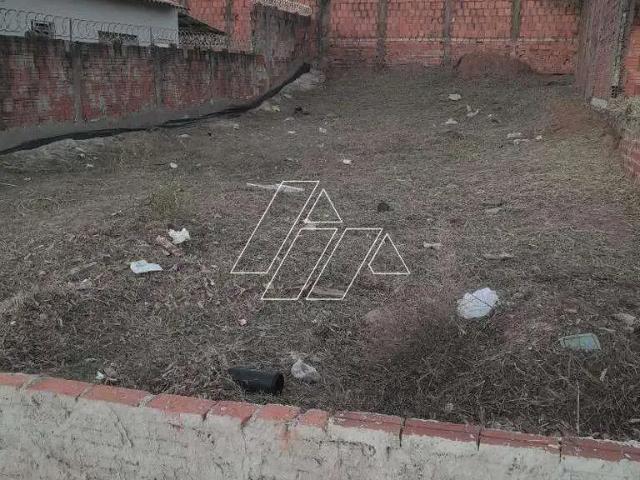 Terreno / Lote para Venda em Marília/SP Parque dos Ipês