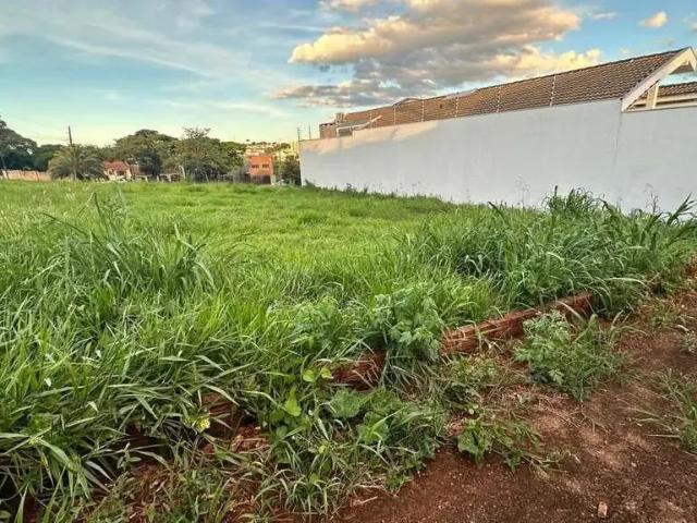 Terreno / Lote para Venda em Maringá/PR Conjunto Habitacional Sanenge