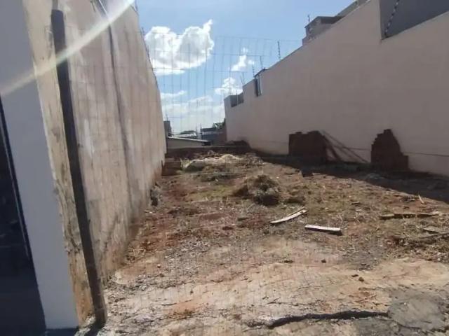 Terreno / Lote para Venda em Maringá/PR Jardim Dias II