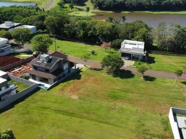 Terreno / Lote para Venda em Maringá/PR Zona 47 1 Quartos