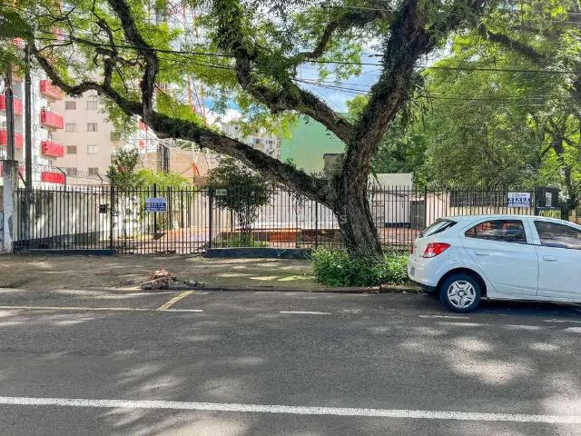 Terreno / Lote para Venda em Maringá/PR Zona 07