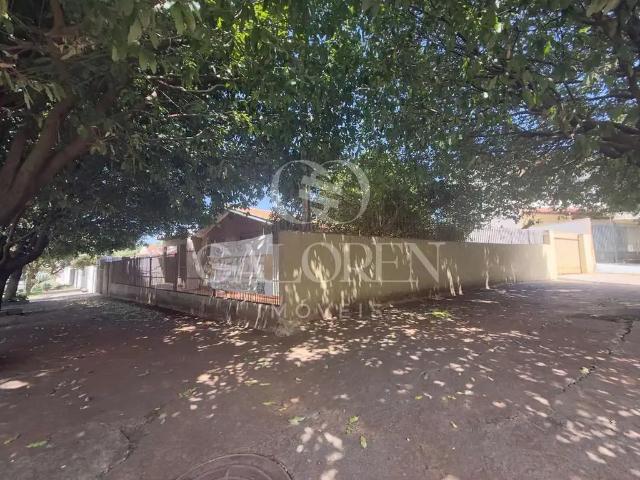 Terreno / Lote para Venda em Maringá/PR Zona 05 4 Quartos