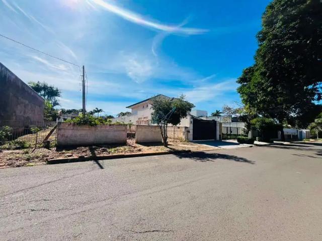 Terreno / Lote para Venda em Maringá/PR Zona 05