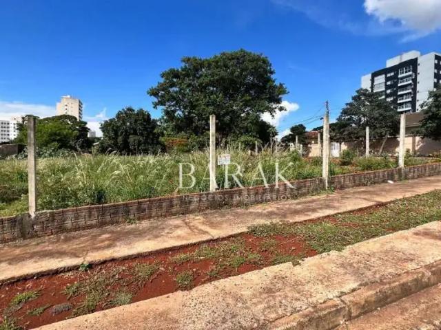 Terreno / Lote para Venda em Maringá/PR Zona 08