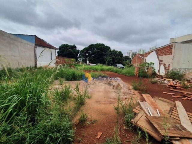 Terreno / Lote para Venda em Maringá/PR Zona 08