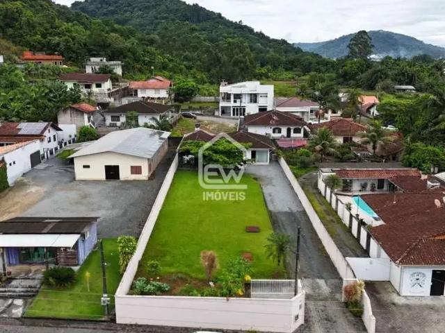 Terreno / Lote para Venda em Massaranduba/SC Centro 3 Quartos