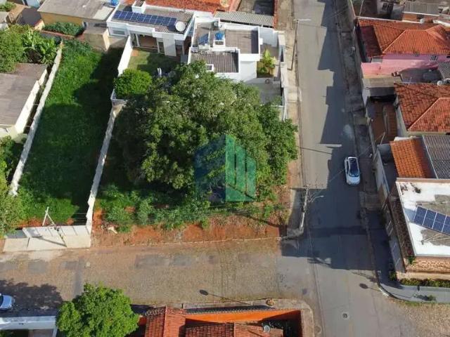 Terreno / Lote para Venda em Mateus Leme/MG Centro
