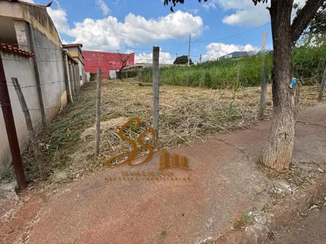 Terreno / Lote para Venda em Mateus Leme/MG Centro