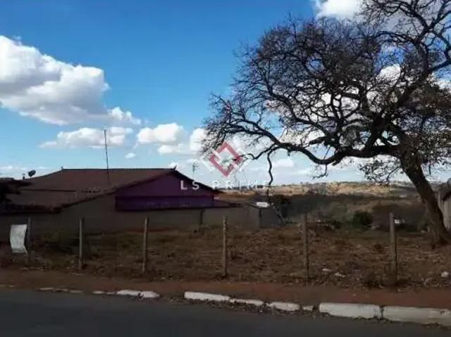 Terreno / Lote para Venda em Matozinhos/MG Centro