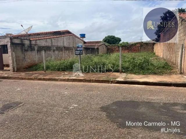 Terreno / Lote para Venda em Monte Carmelo/MG Alto da Vila Nova