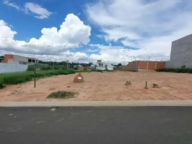 Terreno / Lote para Venda em Monte Mor/SP Condomínio Monterrey