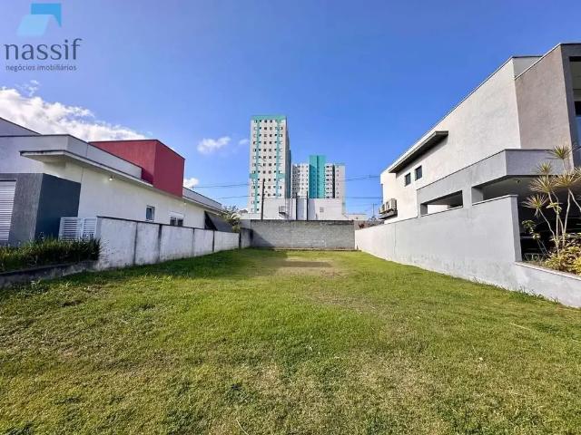 Terreno / Lote para Venda em Mogi das Cruzes/SP Botujuru