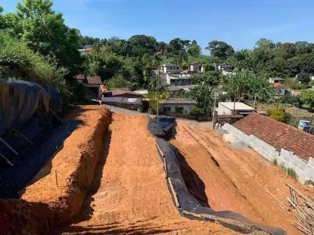 Terreno / Lote para Venda em Mogi das Cruzes/SP Botujuru