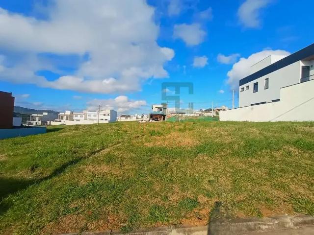 Terreno / Lote para Venda em Mogi das Cruzes/SP Porteira Preta