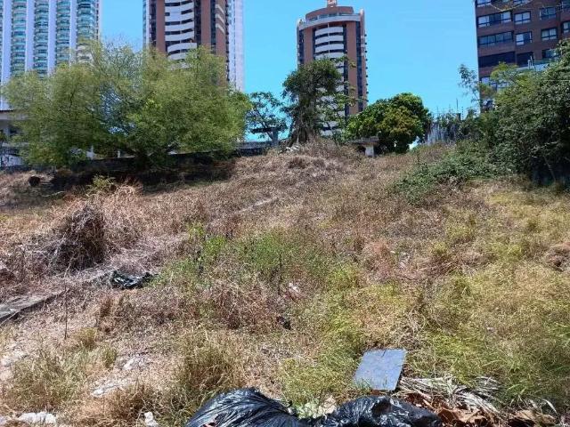 Terreno / Lote para Venda em Natal/RN Ponta Negra