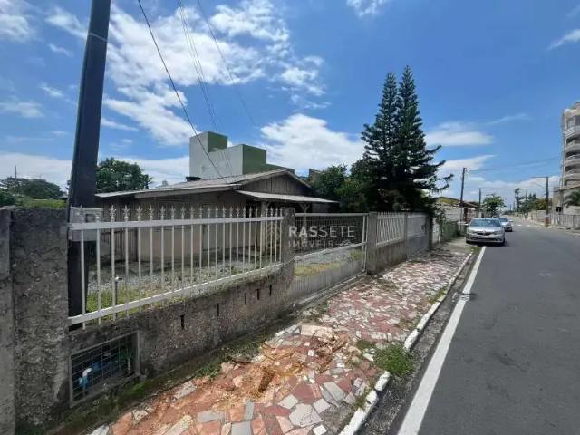 Terreno / Lote para Venda em Navegantes/SC Centro