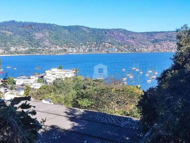 Terreno / Lote para Venda em Niterói/RJ São Francisco