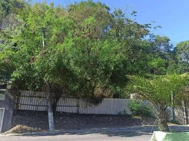 Terreno / Lote para Venda em Niterói/RJ Pendotiba