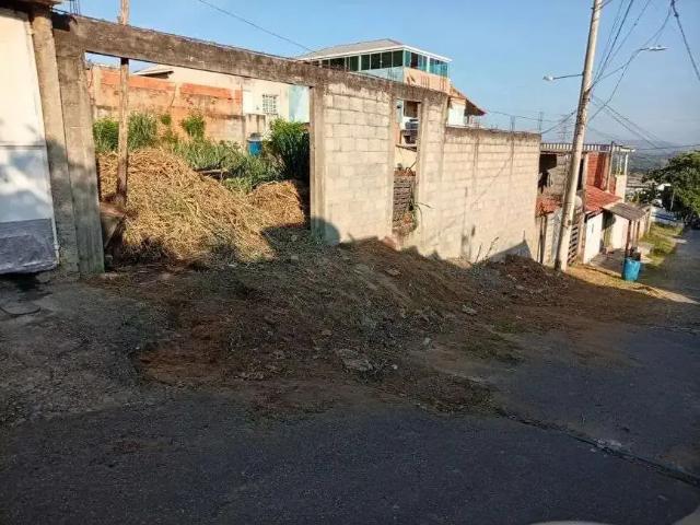 Terreno / Lote para Venda em Nova Iguaçu/RJ Valverde