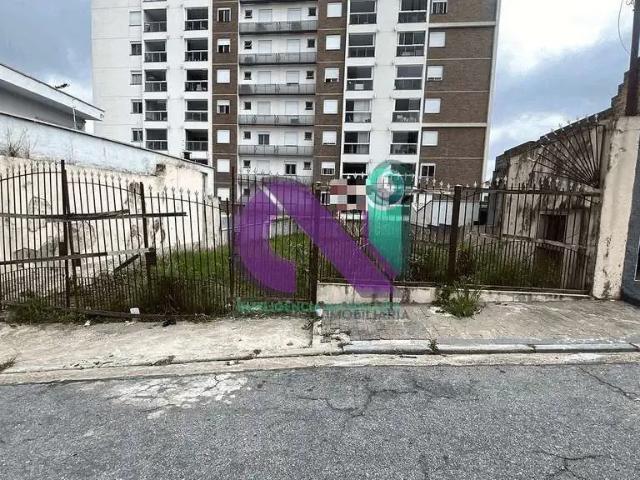 Terreno / Lote para Venda em Osasco/SP Umuarama