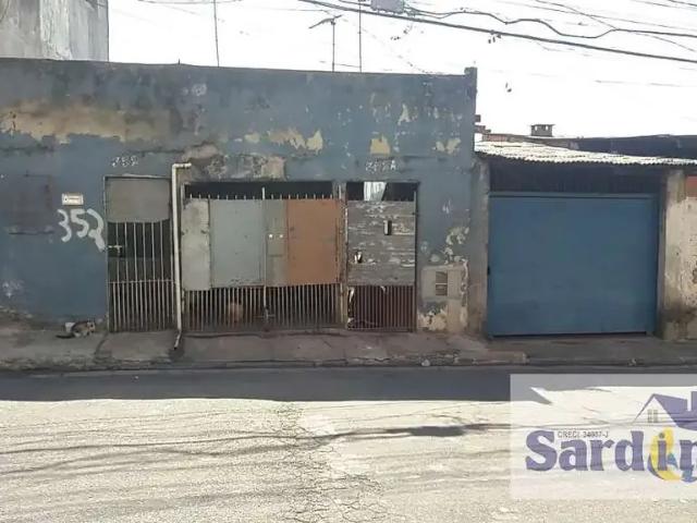 Terreno / Lote para Venda em Osasco/SP Padroeira